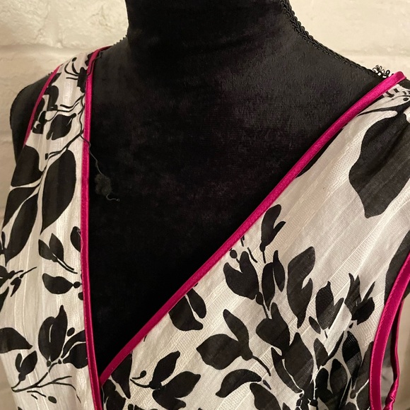 Bobbie Bee | Dresses | Bobbie Bee Black And White Floral Sleeveless Fit ...